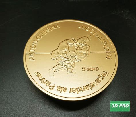 3d프린팅 기념 주화 모형물 제작출력후 골드 도색 3d 프린팅으로 시제품 출력대학생 졸업작품 Sla 레이저 방식abs Like 레진 소재 쓰리디프로3d프로