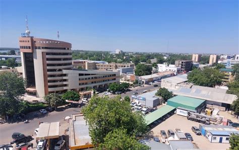 Il Passe Toute La Nuit Du Nouvel An En Train De Sucer Les Mamelles Dune Fille M Re Qui A