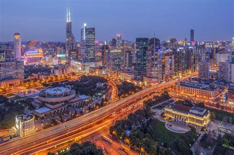上海人民广场旅游真实风景壁纸图片 配图网