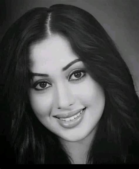 Nilmini Thennakoon Added A New Photo Nilmini Thennakoon