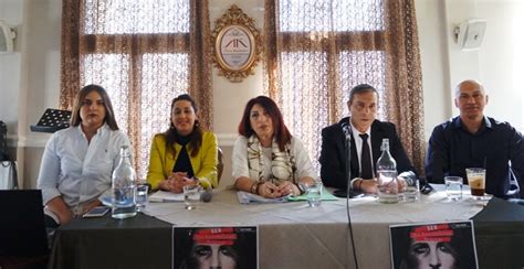 «sex μία δικαιοπολιτική θεώρηση Η κακοποίηση η ενδοοικογενειακή βία ο βιασμός και η απαγωγή