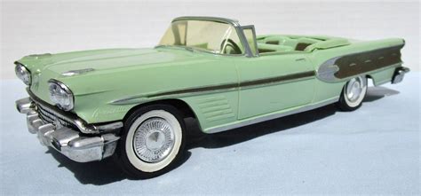Amt 1958 Pontiac Bonneville Convertible Promo Spotlight Hobbies