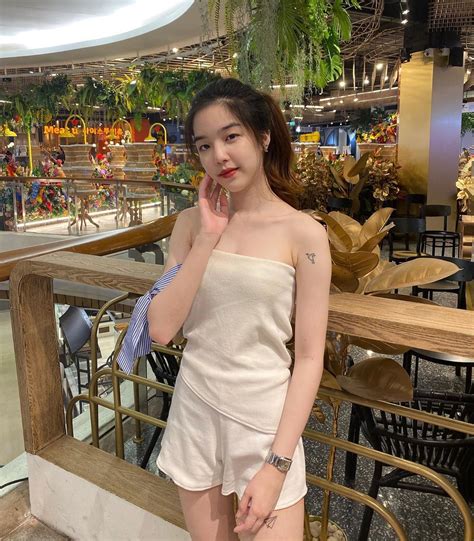 ถูกใจ 7 406 คน ความคิดเห็น 25 รายการ 𝓷𝓲𝓷𝓲𝓮 🧸 N Niniee บน Instagram “🥰 Chayapat Boutique