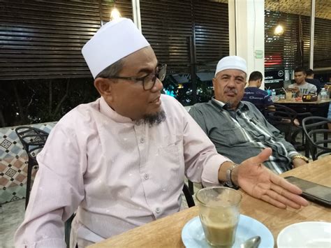 Dr Rusli Hasbi Disertasi Sex Bebas Hanya Untuk Senangi Dunia Barat