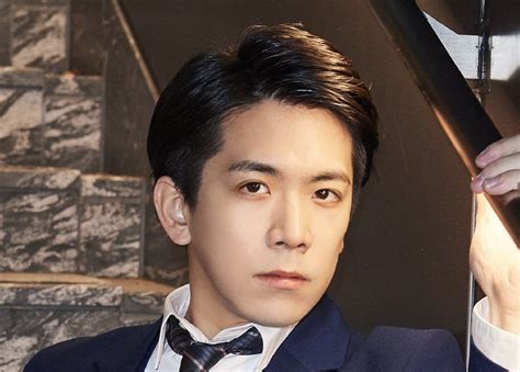 Kento Ito Gives Sneak Peek Of His Photobook Step The Hand That Feeds Hq Photo Book Ito Actors