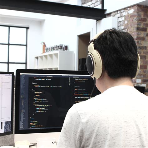 Understanding Headless Development With Sitecore Platforms