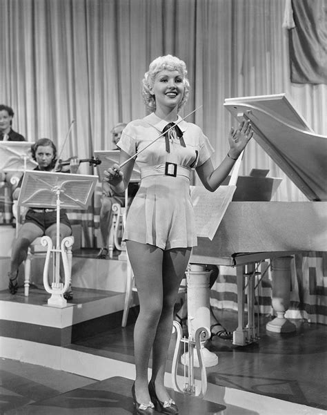 Betty Grable Life Story And Gorgeous Photos Of The Girl With Million Dollar Legs And The 1940s