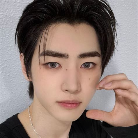 Genderခွဲခြားမှု မရှိ၊ လူသားတိုင်းရဲ့ နှလုံးသားကို ပင်ပန်းအောင် လုပ်နိုင်တဲ့ ယောက်ျား နံပါတ်တစ