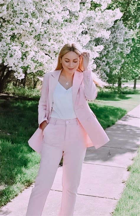 Pin By Aurora Guzman On Nuevos Outfits In 2025 Pink Suits Women Pink