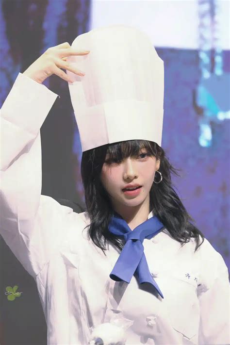 카리나 모자속에 뭐가 숨겨졌을까 팬플러스 커뮤니티