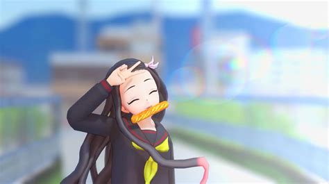 『鬼滅の刃』禰豆子が制服コスで「金曜日のおはよう」を踊ってみた！片思いの女子高生に扮してくわえているのは、竹じゃなくてフランスパン