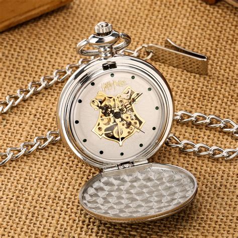 哈里电影豪华吊坠全猎人骨架蒸汽朋克机械怀表带链 Buy 哈利·波特时钟的魔法世界 哈利·波特吊坠怀表 霍格沃茨城堡怀表 Product On