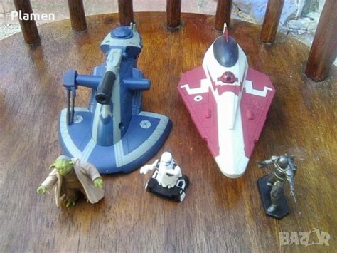 Пластмасови модели на звездолети и герои от Междузвездни войни в Колекции в гр София