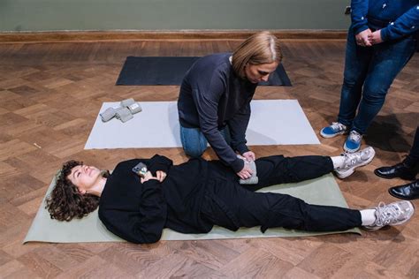 У музеї Ханенків провели курс з надання домедичної допомоги Вечірній Київ