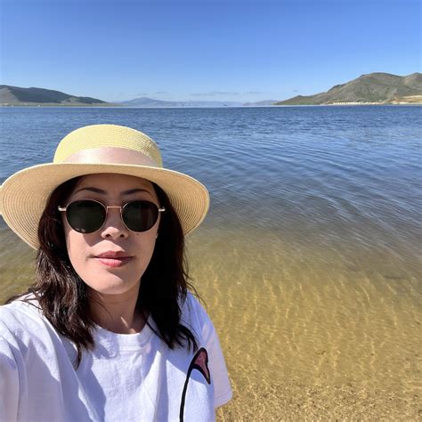 Хайртай ханьдаа Төрсөн өдрийн мэнд хүргэе🎂🎁🎉 ️😘👏👏 Ханийн тухай шүлэг Ороод ирэхэд чинь дүүрдэг