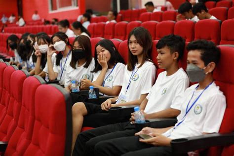 សម្តេចកិត្តិសង្គហបណ្ឌិត ម៉ែន សំអន ផ្តល់អានុសាសន៍ ៨ចំណុច ក្នុងឱកាសខួបលើកទី៧៤ ទិវាកុមារអន្តរជាតិ