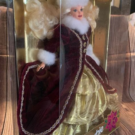 Mattel Toys Barbie Retired 996 Happy Holidays Special Edition