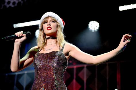 Taylor Swift Brings Holiday Cheer To Jingle Ball With Christmas Tree Farm Iheart