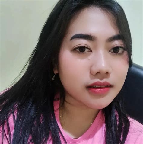 Tante Cantik