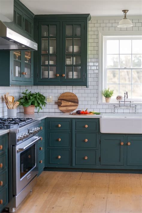 14 Farmhouse Kitchens With Green Cabinets You Will Love My Kitchen Inspo