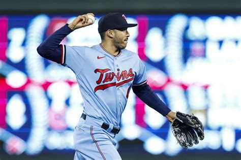 Mlb》安排私人飛機「載柯瑞亞去體檢」 大都會財大氣粗行為又一遭