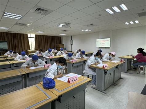 以考促教，夯实毕业“出口”关临床医学院圆满完成昆明理工大学2019级临床医学本科专业毕业综合考试 昆明理工大学医学部