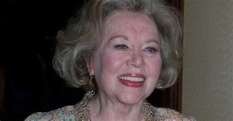 Glynis Johns Actress Who Played Mary Poppins Suffragette Passes Away At 100