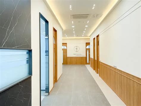 화이트톤 깔끔한 200평 영어학원 인테리어 인천 연수구 송도