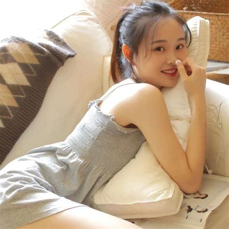 搞笑：妹子这腿也太灵活了，做我女朋友好不好 大妈奶奶减肥