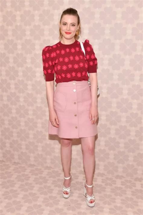 Gillian Jacobs Sexy And Hot Bikini Pictures Woophy