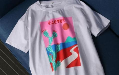 洗完的t恤怎么挂短袖t恤怎么挂不变形衣架怎么挂t恤不变形大山谷图库