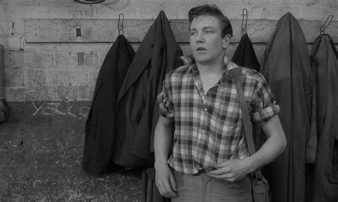 Auscaps Albert Finney Shirtless In Saturday Night And Sunday Morning