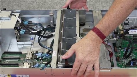Lenovo Thinksystem Sr675 V3 Installing A Fan Cage Youtube