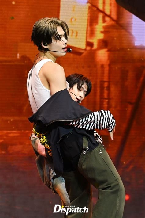 [현장포토] 카리스마 폭발해 니키 치명적 눈빛 디스패치 뉴스는 팩트다