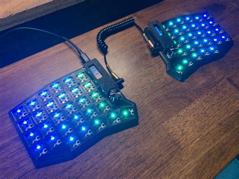 Sofle Low Profile Choc Rgb Per Key Split Ergonomic Keyboard Computers And Tech Parts