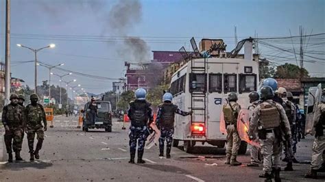 Manipur Violence नए साल पर मणिपुर में फिर से भड़की हिंसा 3 लोगों की गोली मारकर हत्या 5 जिलों