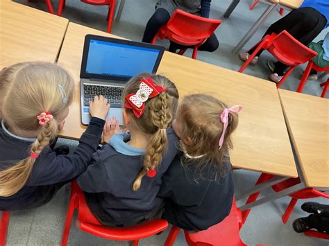 Year 1s First Computing Lesson 💻