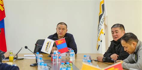 Vip76 Mn Онцгой бүрэн эрхт төлөөлөгч Ж Ганбат Эрчим хүчний сайдын хамт Тавантолгой уурхайд