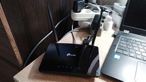 Роутер под SIM TP-Link MR200 (EU) V5.30 4G/Wi-Fi, ант. разъёмы 2 х SMA ...