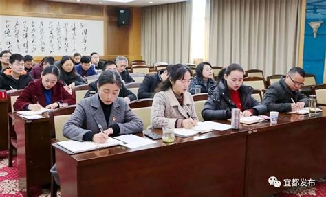 【深入学习贯彻党的十九届四中全会精神】宣讲进基层 精神入人心澎湃号·政务澎湃新闻 The Paper