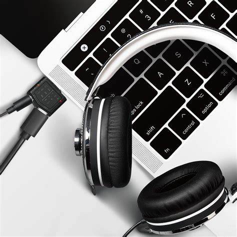 Аудио адаптер Logilink, мъжки USB-C и женски USB-C вход, 3,5 mm жак ...