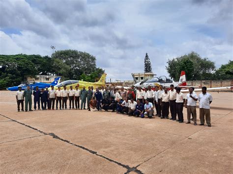 Deputy Chief Of The Air Staff Takes Flight In Indigenous Htt 40 Trainer Deputy Chief Of The Air Staff Takes Flight In Indigenous Htt 40 Trainer