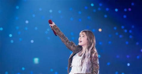 아이유 관객 함성이 매일 역대급을 갱신… 서올콘서트로 월드투어 포문 열어