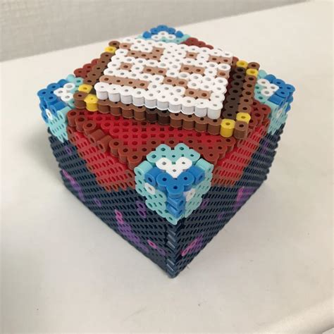 マインクラフト アイロンビーズ 立体パズル式エンチャントテーブル 値下げ中！ メルカリ