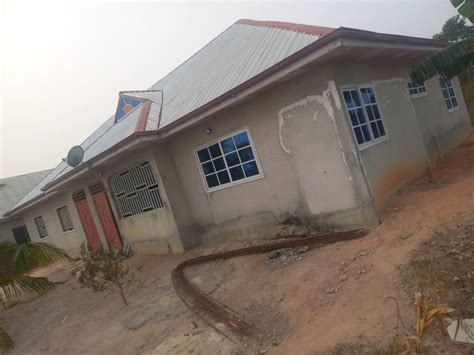 Six Bedroom House For Sale At Ejisu Boankra Kumasi