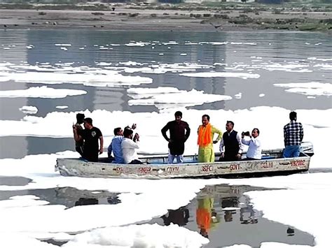 Delhi Bjp President Virendra Sachdeva And Party Leader Manoj Tiwari Visit Yamuna Ghat