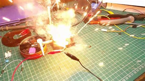 Explosion From High Voltage Capacitor Bank Into Steel Wool