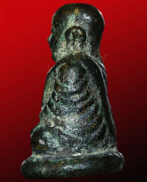 หลวงพ่อเงิน วัดบางคลาน จังหวัด พิจิตร รุ่นปืนแตก พิมพ์นิยมเศียรกลม ปี ๒๕๒๘ ๑ พระเครื่อง พระแท้