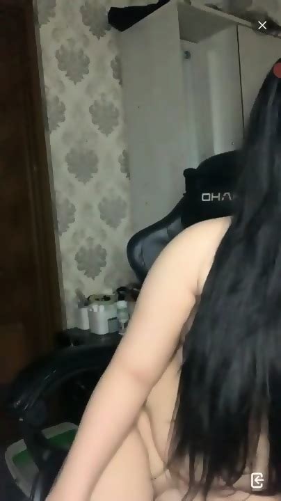 Helena Cantik Show Colok Memek