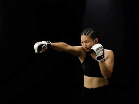 Б Алтанчимэг холимог тулааны ДАШТ ээс Монголын баг тамирчдын анхны медалийг хүртлээ Jim Mn